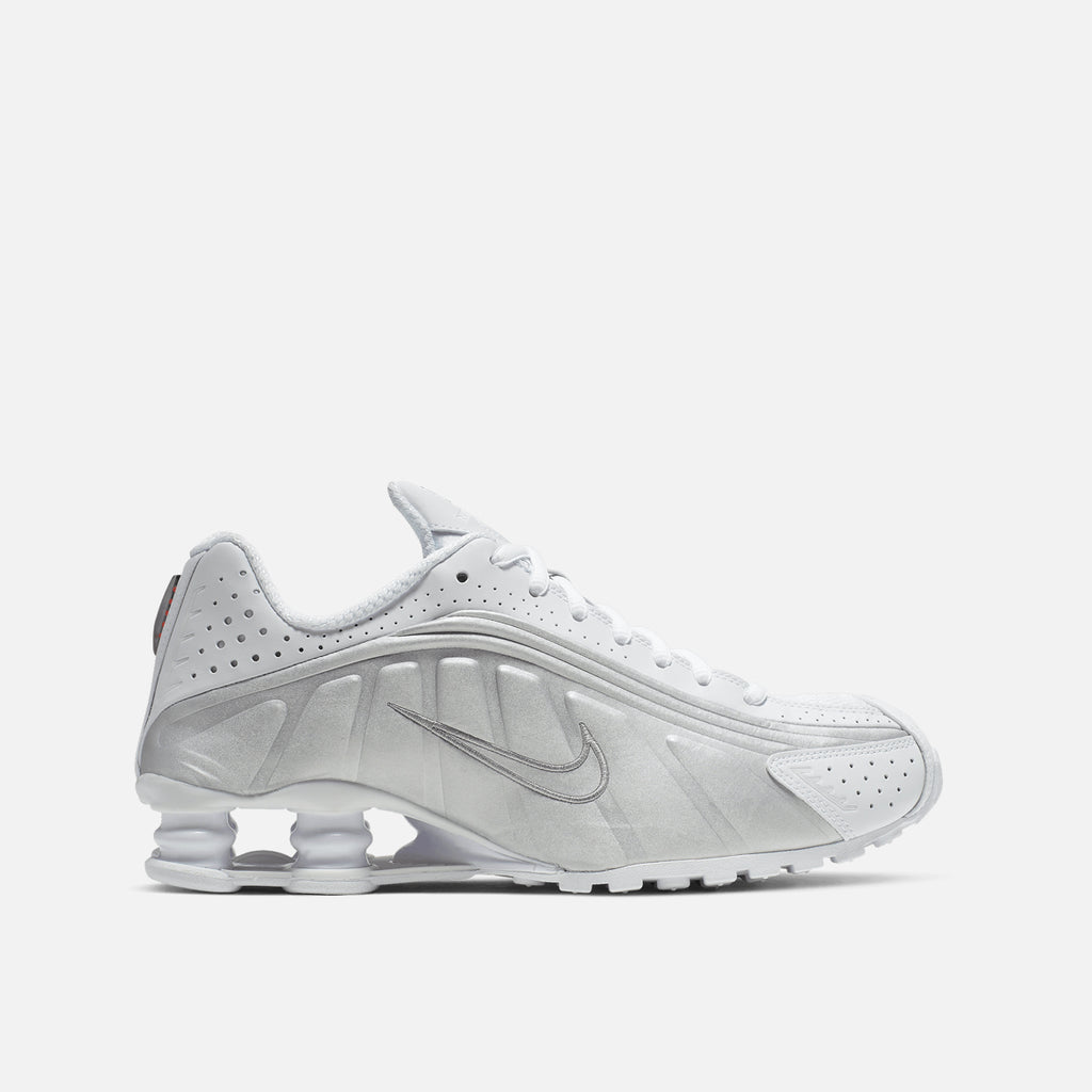 WMNS SHOX R4 "WHITE METALLIC" – lapstoneandhammer.com