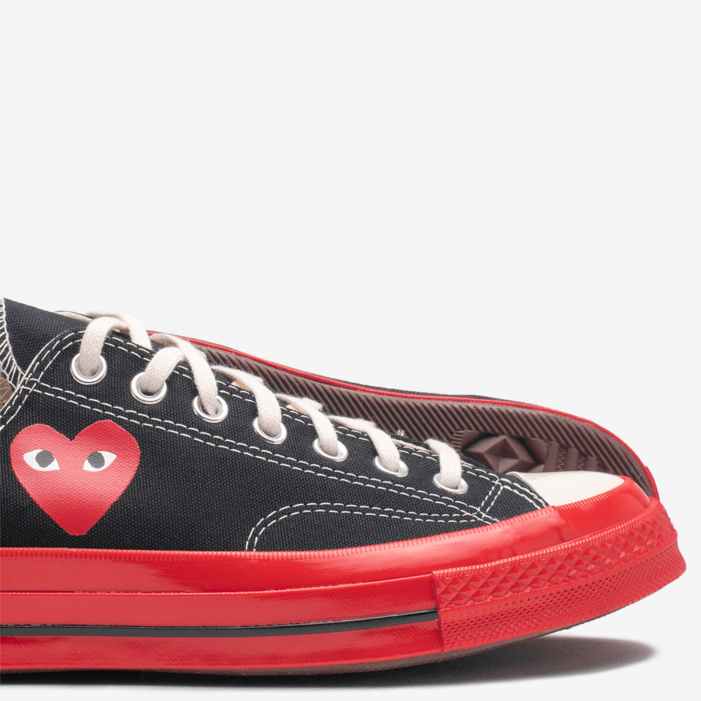 CDG PLAY X CONVERSE CHUCK 70 OX - BLACK / RED | lapstoneandhammer.com